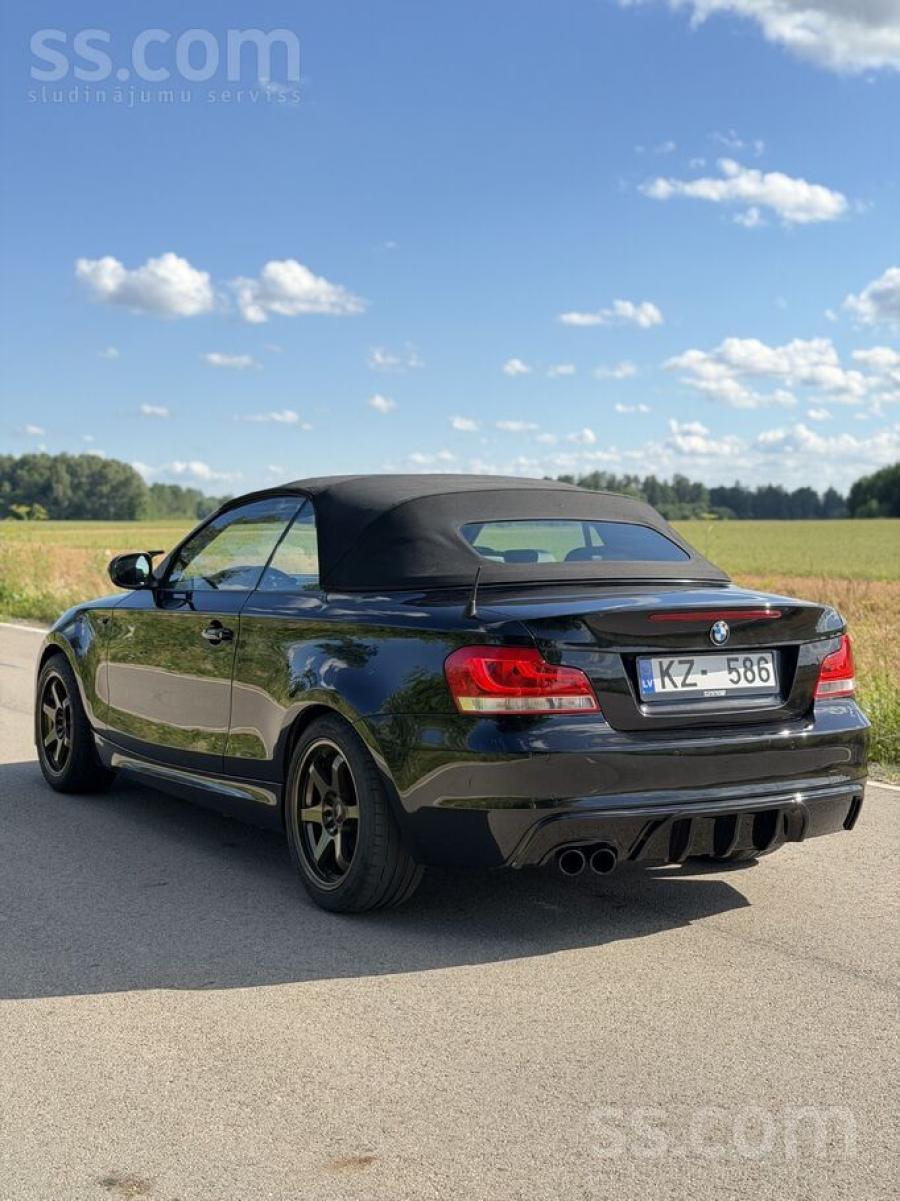 Melns BMW 118 2010 Bauska, ar dzinēja tilpumu 2.00 L un nobraukumu 305 tūkst. km par 7600 €, foto 9 vietnē AUTOMOTO.COM.LV