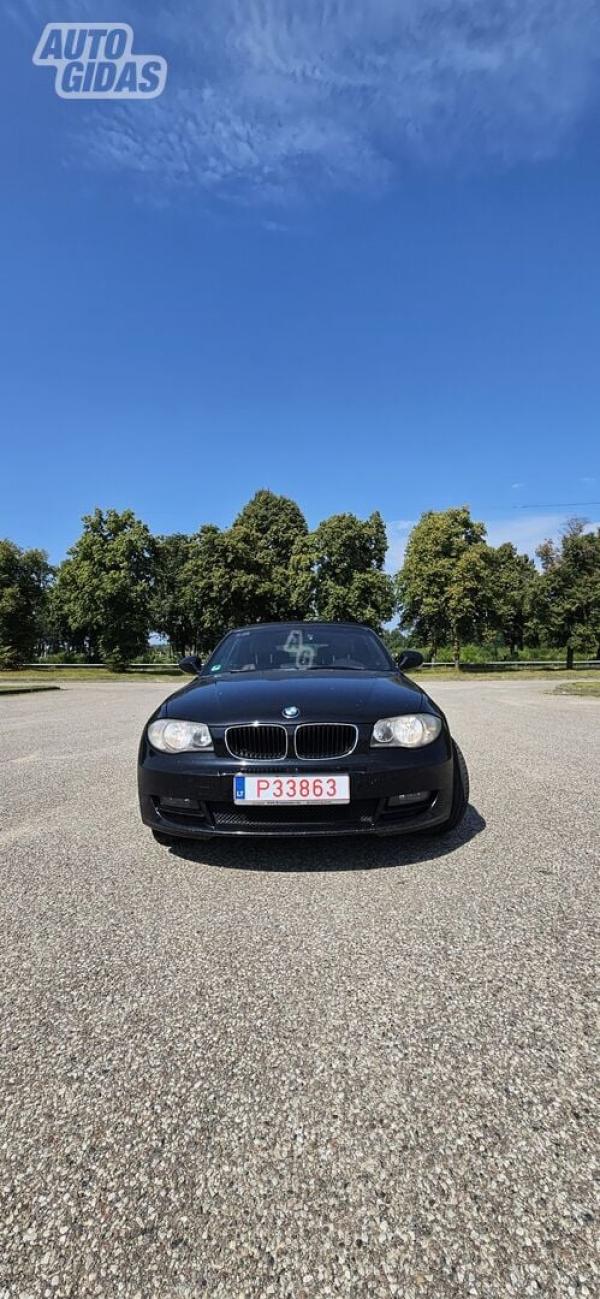 Black BMW 118 2010 in Vilnius, with an engine capacity of 2.00 L and mileage of 171 thousand km for 6790 €, photo 1 on AUTOMOTO.COM.LV