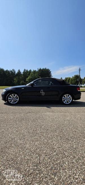 Black BMW 118 2010 in Vilnius, with an engine capacity of 2.00 L and mileage of 171 thousand km for 6790 €, photo 6 on AUTOMOTO.COM.LV