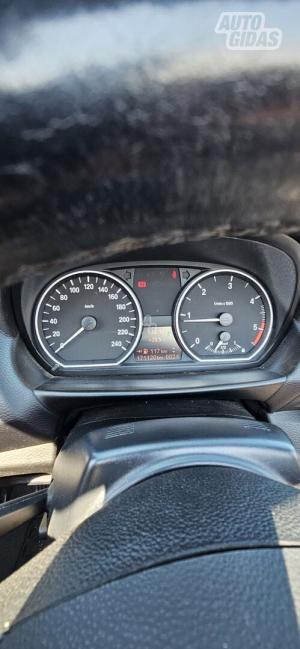 Black BMW 118 2010 in Vilnius, with an engine capacity of 2.00 L and mileage of 171 thousand km for 6790 €, photo 12 on AUTOMOTO.COM.LV