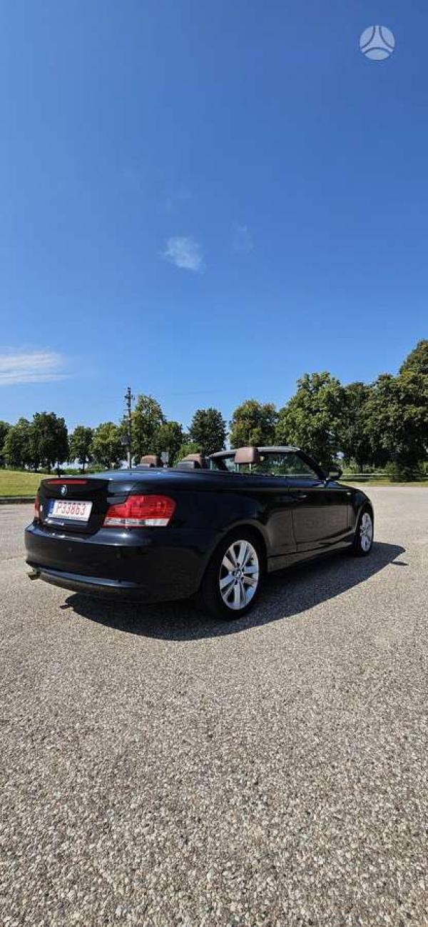 BMW 118 2010 in Vilnius on AUTOMOTO.COM.LV Black BMW 118 2010 in Vilnius, with an engine capacity of 2.00 L and mileage of 171 thousand km for 6590 €, photo 9 on AUTOMOTO.COM.LV