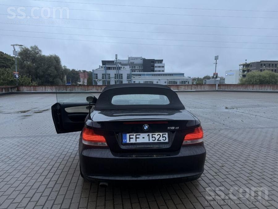Melns BMW 118 2010 Rīga, ar dzinēja tilpumu 2.00 L un nobraukumu 226 tūkst. km par 5000 €, foto 3 vietnē AUTOMOTO.COM.LV