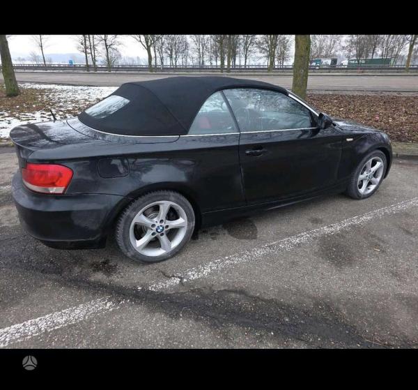 Melns BMW 118 2011 Prienai, ar dzinēja tilpumu 2.00 L un nobraukumu 200 tūkst. km par 4100 €, foto 2 vietnē AUTOMOTO.COM.LV