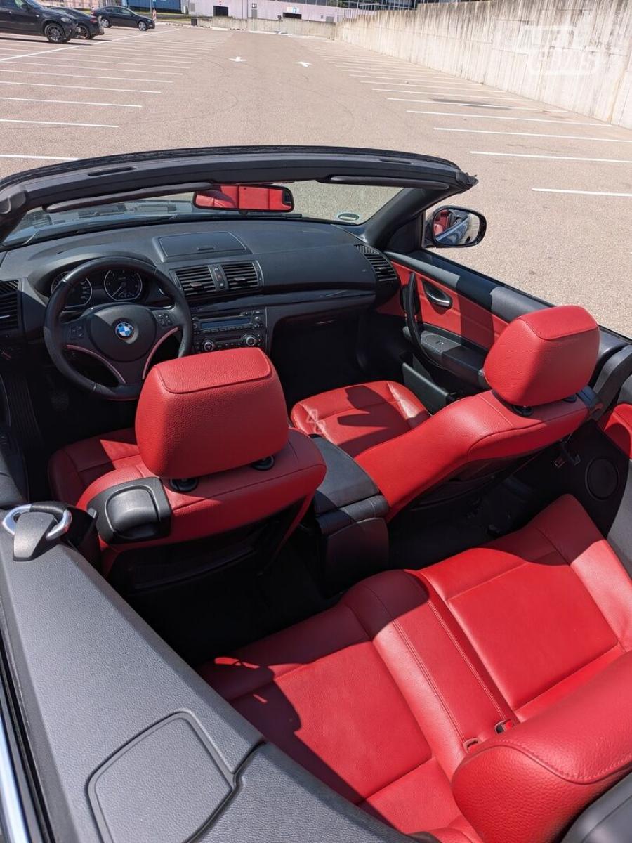 Black BMW 118 2011 in Vilnius, with an engine capacity of 2.00 L and mileage of 273 thousand km for 5950 €, photo 13 on AUTOMOTO.COM.LV