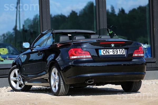 Black BMW 118 2011 in Tukums, with an engine capacity of 2.00 L and mileage of 220 thousand km for 6990 €, photo 9 on AUTOMOTO.COM.LV