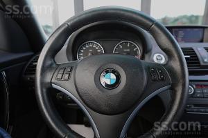 Black BMW 118 2011 in Tukums, with an engine capacity of 2.00 L and mileage of 220 thousand km for 6990 €, photo 16 on AUTOMOTO.COM.LV