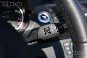 Black BMW 118 2011 in Tukums, with an engine capacity of 2.00 L and mileage of 220 thousand km for 6990 €, photo 19 on AUTOMOTO.COM.LV