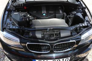 Black BMW 118 2011 in Tukums, with an engine capacity of 2.00 L and mileage of 220 thousand km for 6990 €, photo 32 on AUTOMOTO.COM.LV