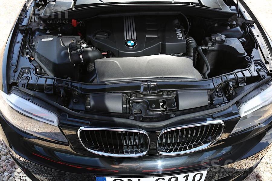 Black BMW 118 2011 in Tukums, with an engine capacity of 2.00 L and mileage of 220 thousand km for 6990 €, photo 32 on AUTOMOTO.COM.LV
