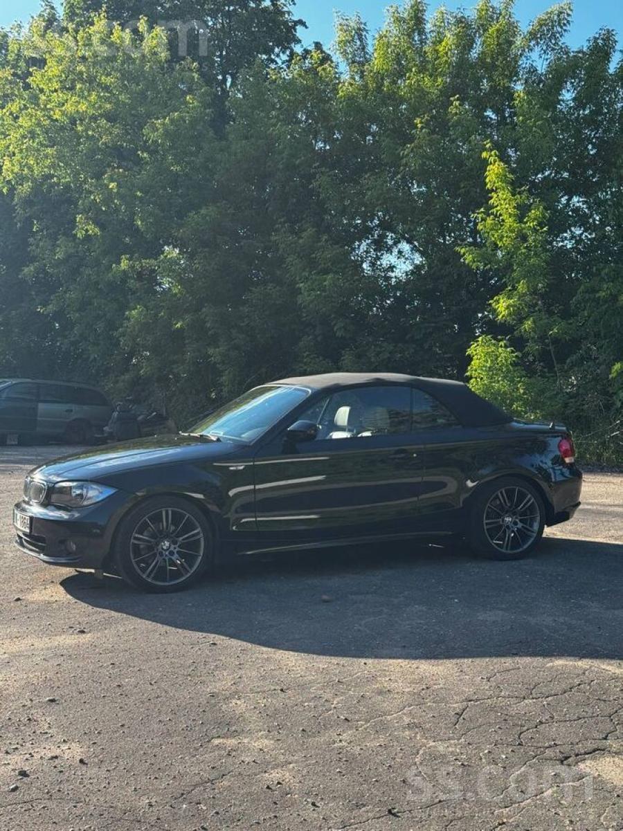 Black BMW 118 2013 in Daugavpils, with an engine capacity of 2.00 L and mileage of 341 thousand km for 6700 €, photo 3 on AUTOMOTO.COM.LV
