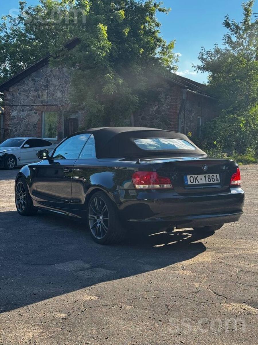 Black BMW 118 2013 in Daugavpils, with an engine capacity of 2.00 L and mileage of 341 thousand km for 6700 €, photo 4 on AUTOMOTO.COM.LV