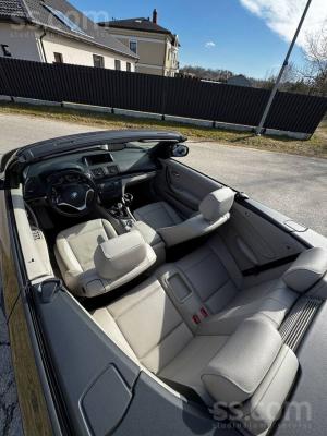 Black BMW 118 2013 in Daugavpils, with an engine capacity of 2.00 L and mileage of 341 thousand km for 6700 €, photo 13 on AUTOMOTO.COM.LV