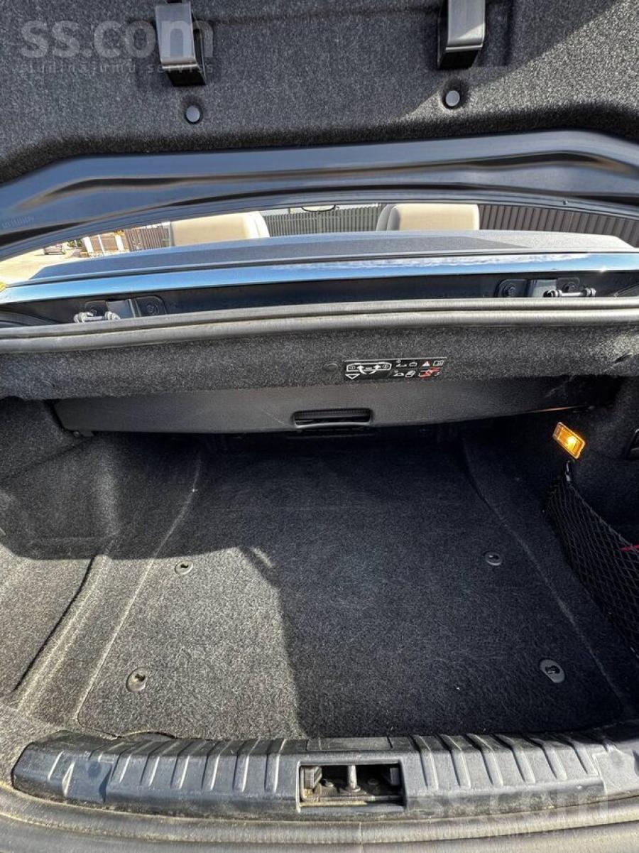 Black BMW 118 2013 in Daugavpils, with an engine capacity of 2.00 L and mileage of 341 thousand km for 6700 €, photo 15 on AUTOMOTO.COM.LV