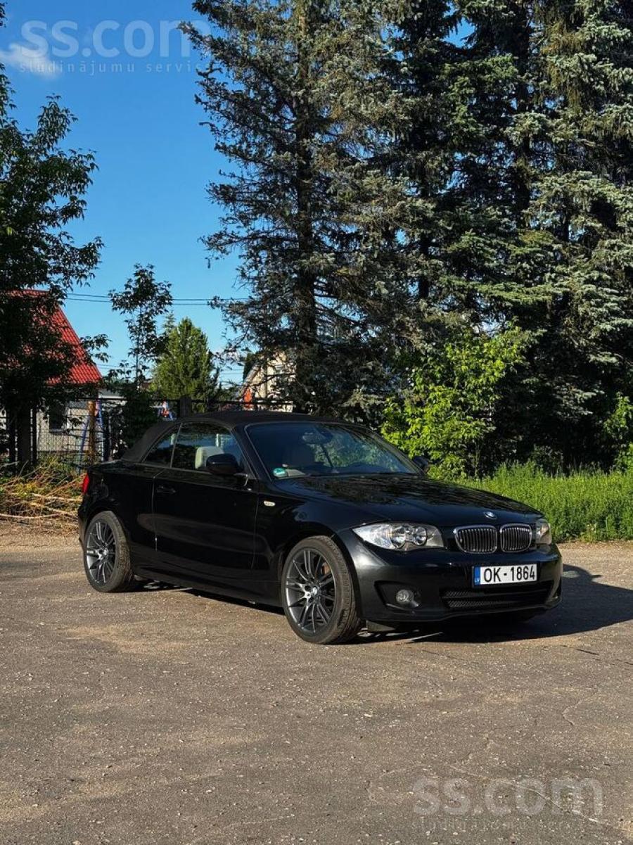 Black BMW 118 2013 in Daugavpils, with an engine capacity of 2.00 L and mileage of 341 thousand km for 6700 €, photo 16 on AUTOMOTO.COM.LV