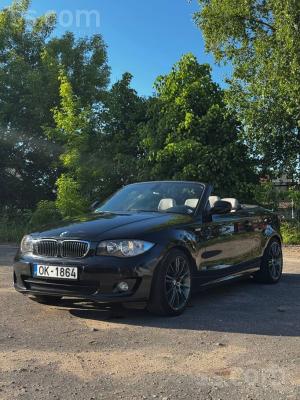 Black BMW 118 2013 in Daugavpils, with an engine capacity of 2.00 L and mileage of 341 thousand km for 6700 €, photo 20 on AUTOMOTO.COM.LV