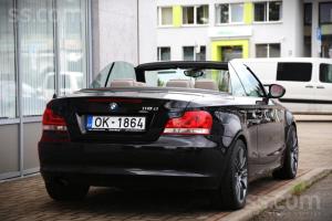 Black BMW 118 2013 in Riga, with an engine capacity of 2.00 L and mileage of 342 thousand km for 6995 €, photo 6 on AUTOMOTO.COM.LV