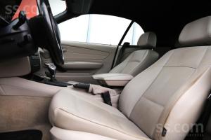 Black BMW 118 2013 in Riga, with an engine capacity of 2.00 L and mileage of 342 thousand km for 6995 €, photo 13 on AUTOMOTO.COM.LV
