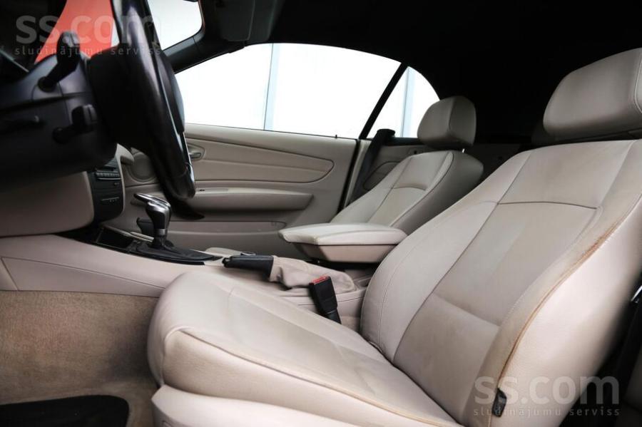 Black BMW 118 2013 in Riga, with an engine capacity of 2.00 L and mileage of 342 thousand km for 6995 €, photo 13 on AUTOMOTO.COM.LV
