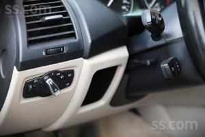 Black BMW 118 2013 in Riga, with an engine capacity of 2.00 L and mileage of 342 thousand km for 6995 €, photo 18 on AUTOMOTO.COM.LV