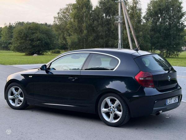 Black BMW 118 2007 in Radviliskis, with an engine capacity of 0.00 L and mileage of 0 thousand km for 3400 €, photo 5 on AUTOMOTO.COM.LV