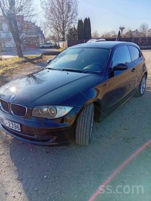 Black BMW 118 2008 in Saldus, with an engine capacity of 2.00 L and mileage of 326 thousand km for 2200 €, photo  on AUTOMOTO.COM.LV