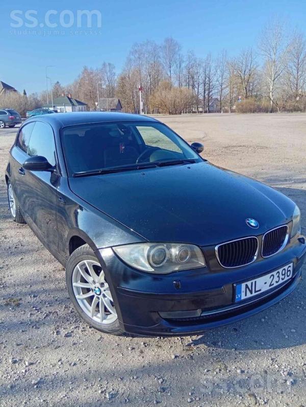 Melns BMW 118 2008 Saldus, ar dzinēja tilpumu 2.00 L un nobraukumu 326 tūkst. km par 2200 €, foto 2 vietnē AUTOMOTO.COM.LV