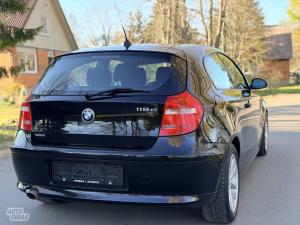 Black BMW 118 2009 in Utena, with an engine capacity of 2.00 L and mileage of 289 thousand km for 3850 €, photo 11 on AUTOMOTO.COM.LV