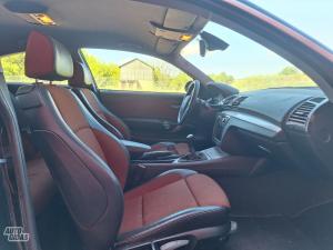 Melns BMW 118 2009 Telšiai, ar dzinēja tilpumu 2.00 L un nobraukumu 290 tūkst. km par 1950 €, foto 12 vietnē AUTOMOTO.COM.LV