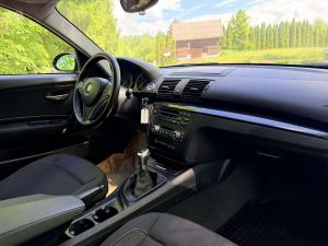 Melns BMW 118 2009 Utena, ar dzinēja tilpumu 2.00 L un nobraukumu 289 tūkst. km par 2995 €, foto 20 vietnē AUTOMOTO.COM.LV
