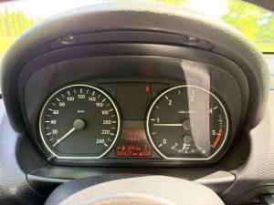 Melns BMW 118 2009 Utena, ar dzinēja tilpumu 2.00 L un nobraukumu 289 tūkst. km par 2995 €, foto 21 vietnē AUTOMOTO.COM.LV