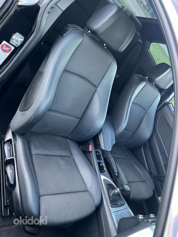 Black BMW 118 2009 in Narva, with an engine capacity of 2.00 L and mileage of 296 thousand km for 5999 €, photo 10 on AUTOMOTO.COM.LV