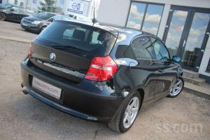 Black BMW 118 2009 in Tukums, with an engine capacity of 2.00 L and mileage of 208 thousand km for 4996 €, photo 7 on AUTOMOTO.COM.LV