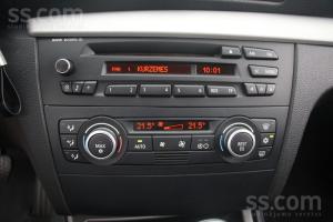 Black BMW 118 2009 in Tukums, with an engine capacity of 2.00 L and mileage of 208 thousand km for 4996 €, photo 16 on AUTOMOTO.COM.LV
