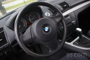 Black BMW 118 2009 in Tukums, with an engine capacity of 2.00 L and mileage of 208 thousand km for 4996 €, photo 19 on AUTOMOTO.COM.LV