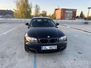 Melns BMW 118 2010 Rīga, ar dzinēja tilpumu 2.00 L un nobraukumu 253 tūkst. km par 5800 €, foto  vietnē AUTOMOTO.COM.LV
