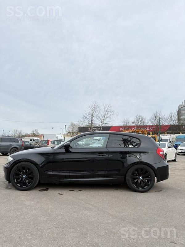 Melns BMW 118 2010 Rīga, ar dzinēja tilpumu 2.00 L un nobraukumu 252 tūkst. km par 4200 €, foto 8 vietnē AUTOMOTO.COM.LV