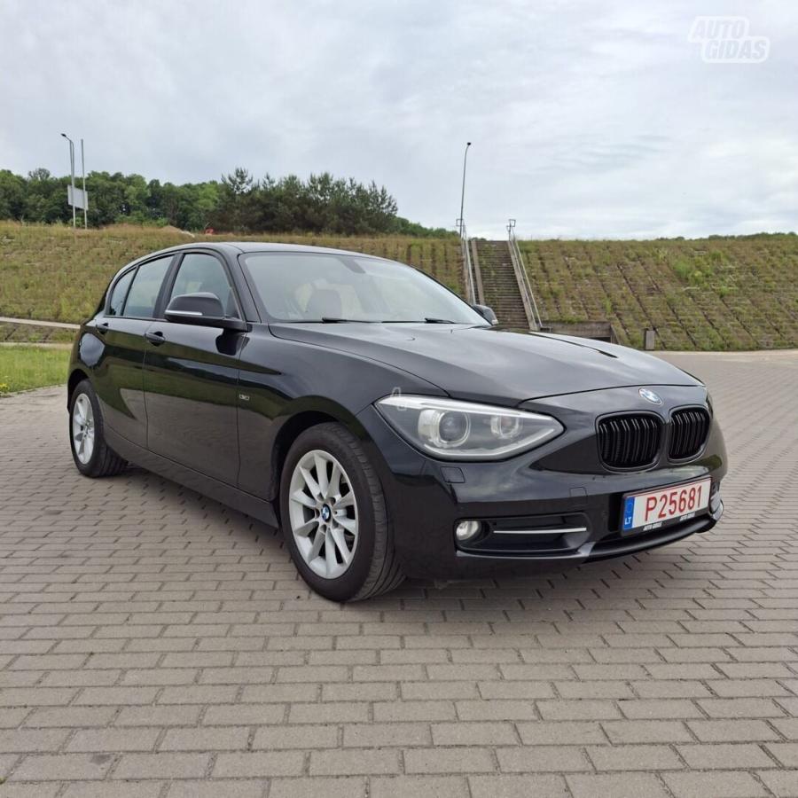 Melns BMW 118 2011 Kauņa, ar dzinēja tilpumu 2.00 L un nobraukumu 350 tūkst. km par 4800 €, foto 1 vietnē AUTOMOTO.COM.LV
