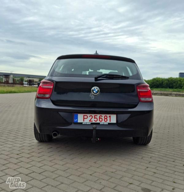 Black BMW 118 2011 in Kaunas, with an engine capacity of 2.00 L and mileage of 350 thousand km for 4800 €, photo 6 on AUTOMOTO.COM.LV