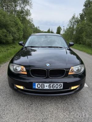 Melns BMW 118 2012 Daugavpils, ar dzinēja tilpumu 2.00 L un nobraukumu 280 tūkst. km par 3350 €, foto  vietnē AUTOMOTO.COM.LV