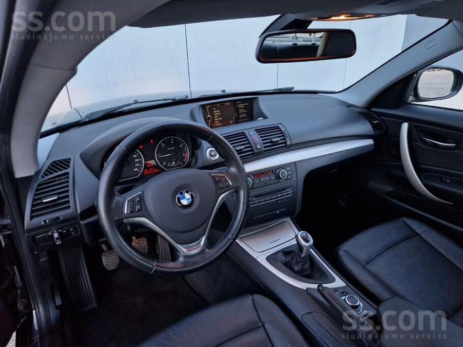 Melns BMW 118 2014 Bauska, ar dzinēja tilpumu 2.00 L un nobraukumu 249 tūkst. km par 5990 €, foto 14 vietnē AUTOMOTO.COM.LV
