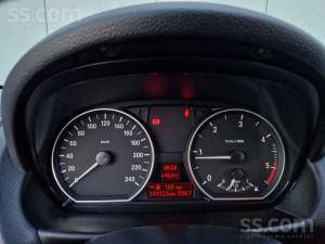Melns BMW 118 2014 Bauska, ar dzinēja tilpumu 2.00 L un nobraukumu 249 tūkst. km par 5990 €, foto 23 vietnē AUTOMOTO.COM.LV
