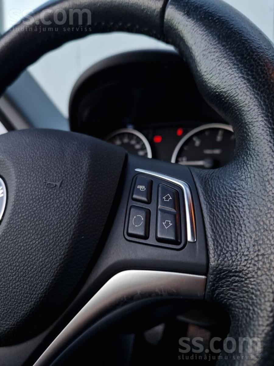 Melns BMW 118 2014 Bauska, ar dzinēja tilpumu 2.00 L un nobraukumu 249 tūkst. km par 5990 €, foto 24 vietnē AUTOMOTO.COM.LV