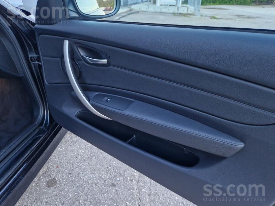 Melns BMW 118 2014 Bauska, ar dzinēja tilpumu 2.00 L un nobraukumu 249 tūkst. km par 5990 €, foto 26 vietnē AUTOMOTO.COM.LV