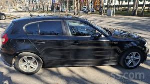 Melns BMW 118 2003 Valmiera, ar dzinēja tilpumu 2.00 L un nobraukumu 289 tūkst. km par 2500 €, foto 3 vietnē AUTOMOTO.COM.LV