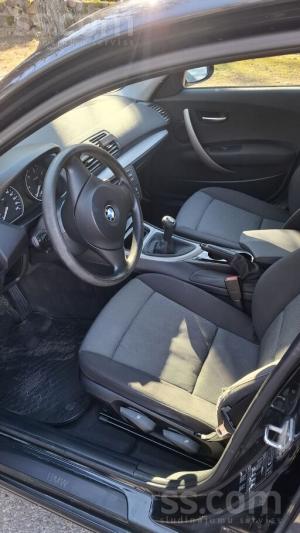 Melns BMW 118 2003 Valmiera, ar dzinēja tilpumu 2.00 L un nobraukumu 289 tūkst. km par 2500 €, foto 12 vietnē AUTOMOTO.COM.LV