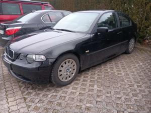 Black BMW 118 2004 in Utena, with an engine capacity of 1.80 L and mileage of 217 thousand km for 2650 €, photo 4 on AUTOMOTO.COM.LV