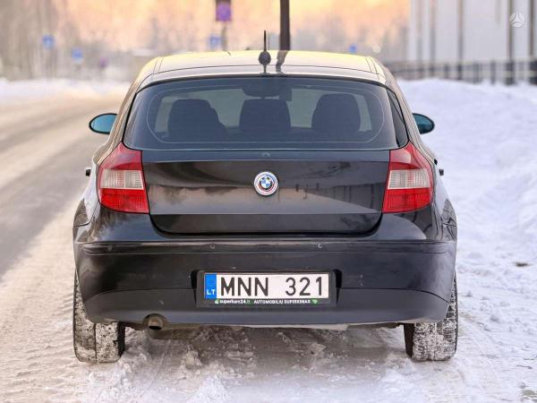 Melns BMW 118 2004 Viļņa, ar dzinēja tilpumu 2.00 L un nobraukumu 264 tūkst. km par 2500 €, foto 7 vietnē AUTOMOTO.COM.LV