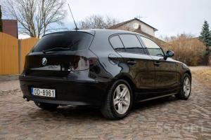 Black BMW 118 2004 in Jelgava, with an engine capacity of 2.00 L and mileage of 362 thousand km for 3190 €, photo 7 on AUTOMOTO.COM.LV