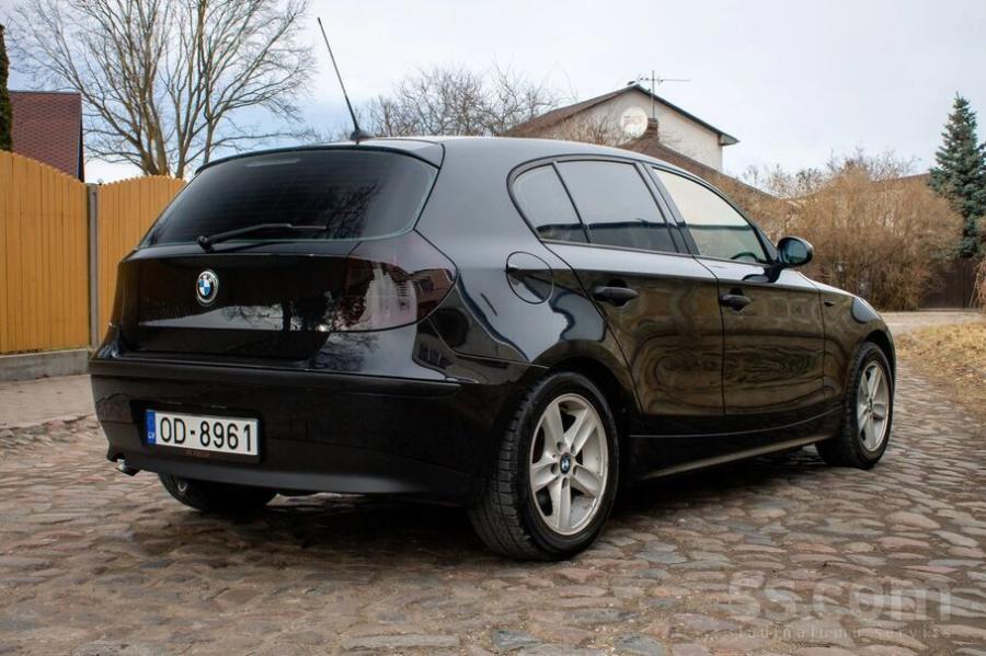 Black BMW 118 2004 in Jelgava, with an engine capacity of 2.00 L and mileage of 362 thousand km for 3190 €, photo 7 on AUTOMOTO.COM.LV
