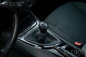 Black BMW 118 2004 in Jelgava, with an engine capacity of 2.00 L and mileage of 362 thousand km for 3190 €, photo 17 on AUTOMOTO.COM.LV